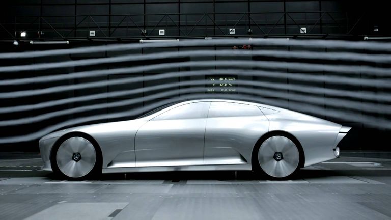 Why do race cars have aerodynamic shape? - Study in Sweden