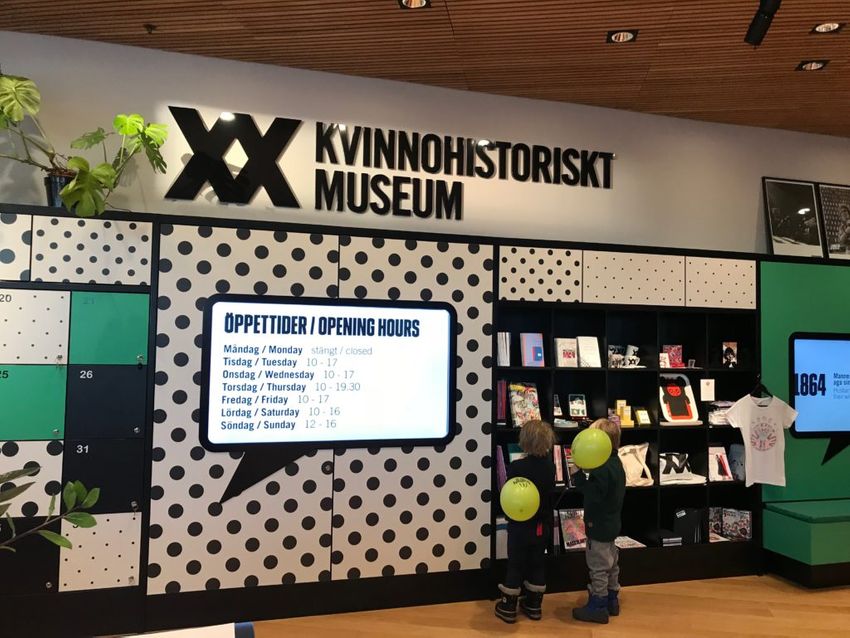 Umeå's Cultural Crossroads : The Library - Study in Sweden